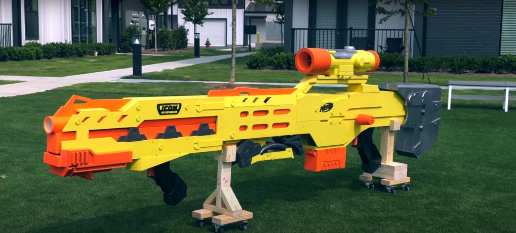 Ultieme Nerf-battle? Dat kan, met 's werelds grootste Nerf Gun ooit ...