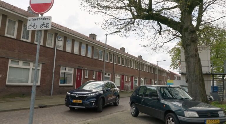 Steenrijk Straatarm kijkers verbijsterd om huis van “rijk” gezin: “Wat ...