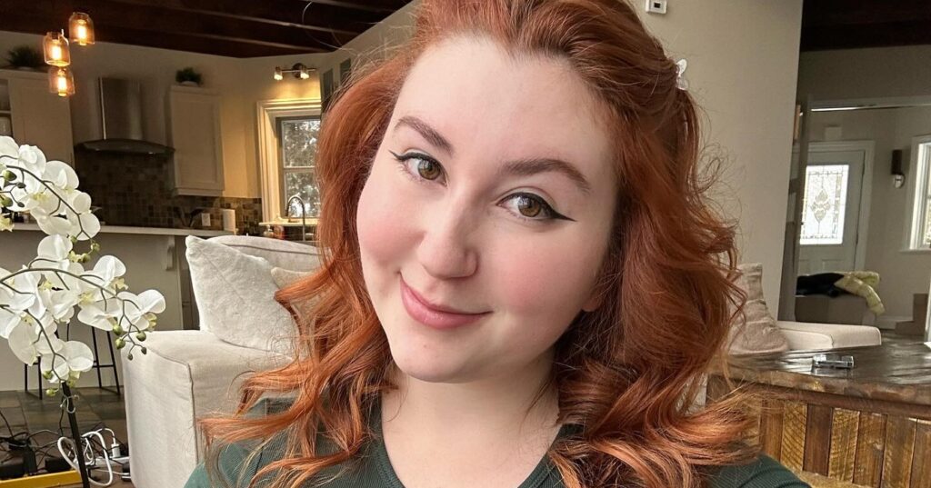 AlleenFans-ster verdient haar voormalige jaarsalaris in slechts 2 dagen ...