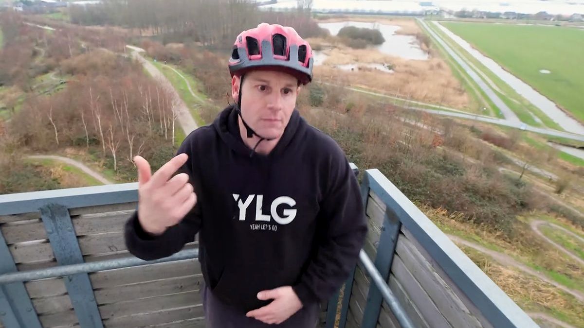 Rapper Sjors dropt snoeiharde nieuwe megahit 'Viral op Internet' - SGXL ...