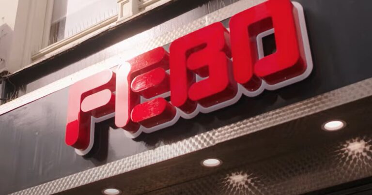 Gast schrikt zich het apenzuur als hij ziet wat je voor 4 FEBO ...