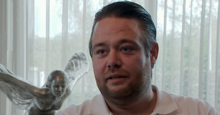 Afgevallen Mark Gillis laat zien hoeveel hij nu eruit ziet