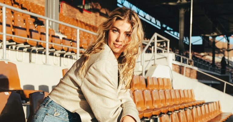 Ouders van Roxy Dekker blijken steenrijke multi-miljonairs - SGXL.NL ...