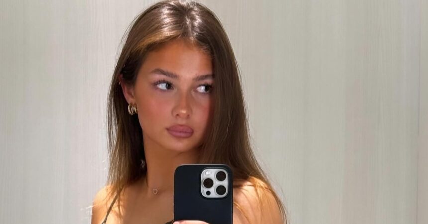 Zwitserse 'mooiste voetbalster ter wereld' van de troon gestoten